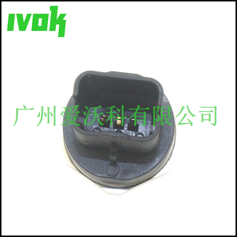 0281002842 适用于奔驰的燃油压力传感器压力开关 A0061533328-阿里巴巴