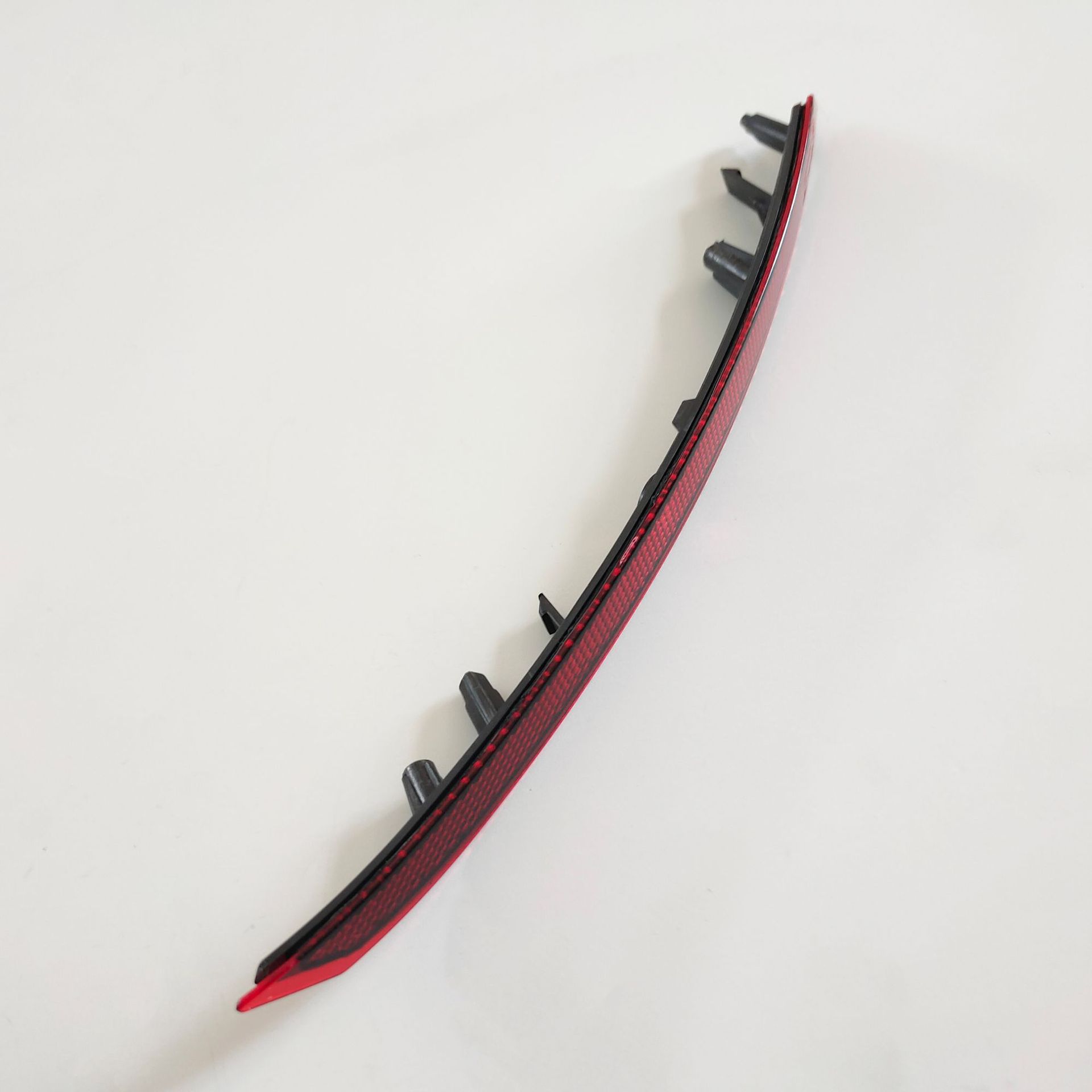 批发汽车后杠反光器/尾灯 适用路虎揽胜 LR093435/LR093436 左右-阿里巴巴