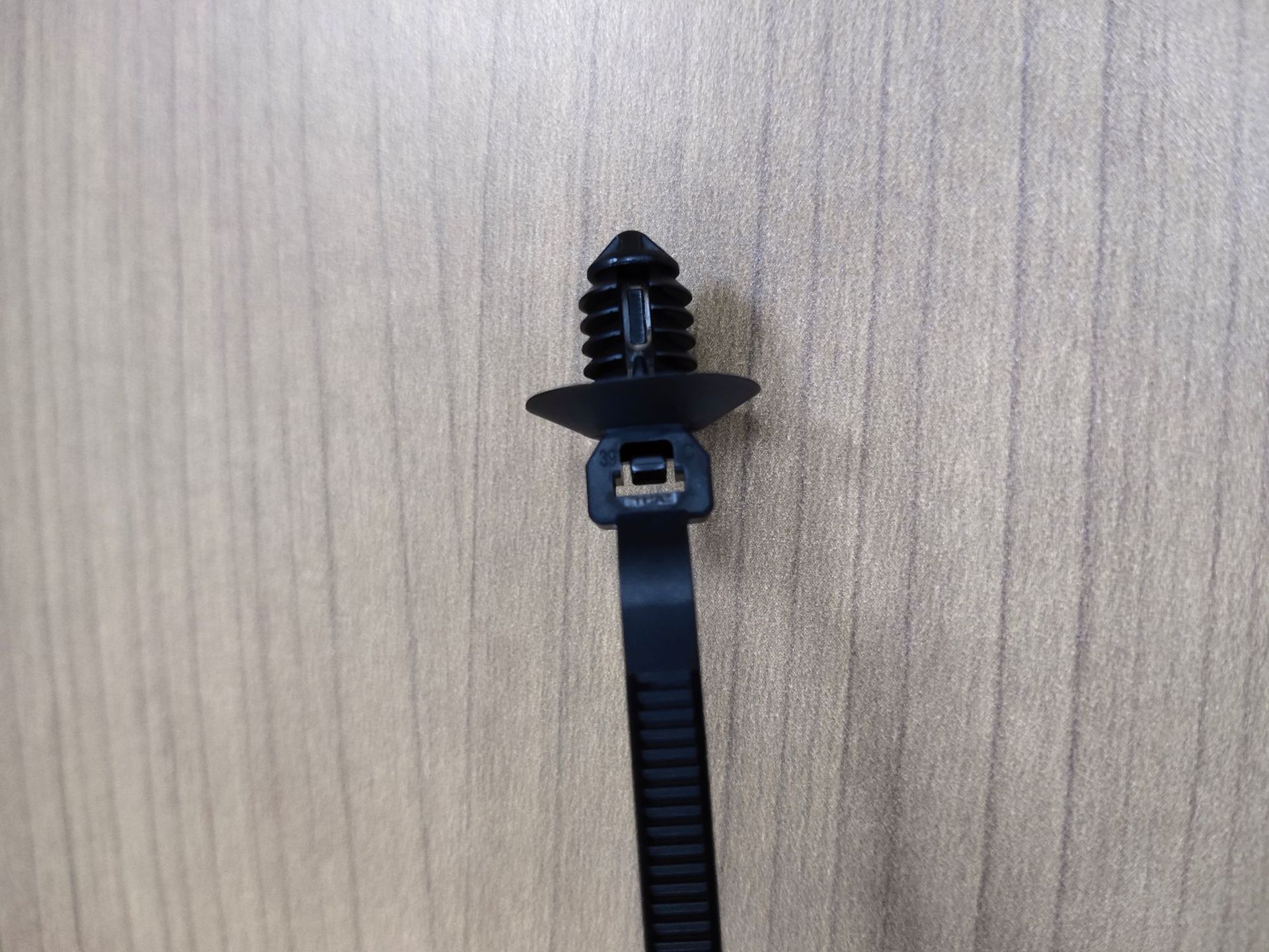 157-00185扎带hellermanntyton海尔曼太通耐电缆线扣螺柱卡扣绑带-阿里巴巴