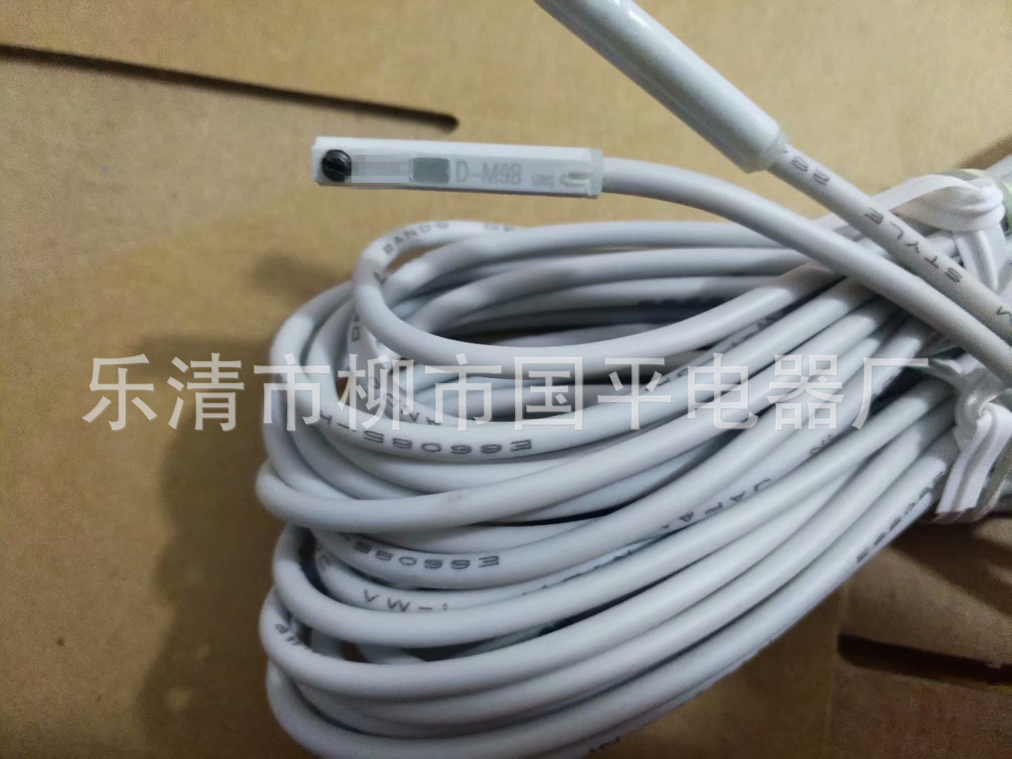 全新正品D-M9BV D-M9NV D-M9PV气缸磁性开关 磁感应开关 传感器-阿里巴巴