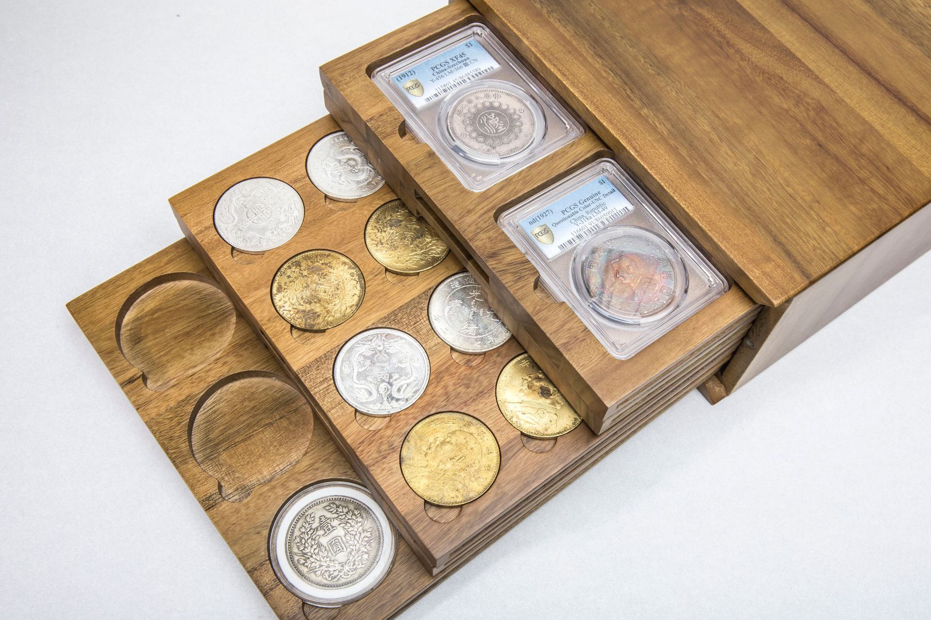 香樟木纪念币盒徽章盒功勋奖章密度板油漆可雕刻印刷木制包装盒-阿里巴巴