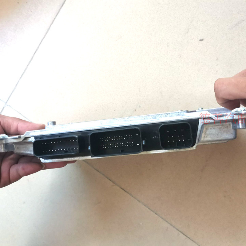 适用宝马520 523 528 530LI发动机电脑模块 12148623493 MSV90-阿里巴巴