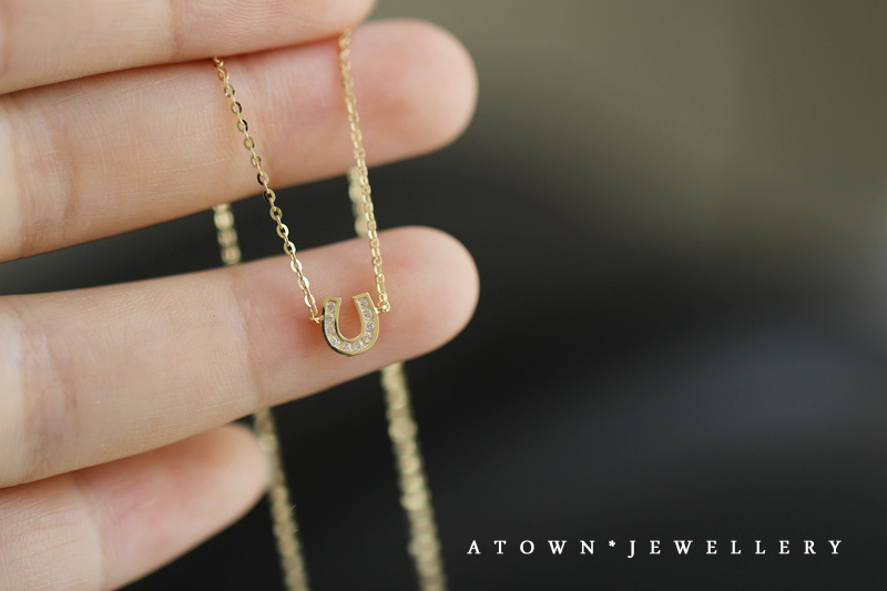 S925纯银镀14K金项链女 迷你U型马蹄造型锁骨链精致小巧百搭项链-阿里巴巴