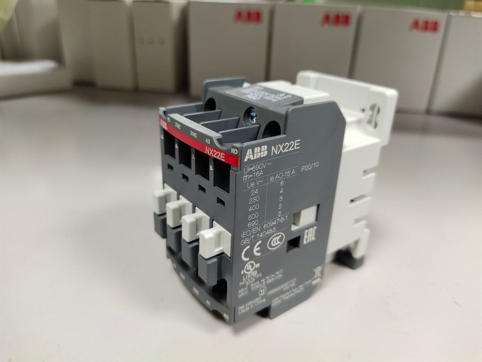 三菱 微型断路器 BH-D6 2P 16A C型 CH 大促中-阿里巴巴