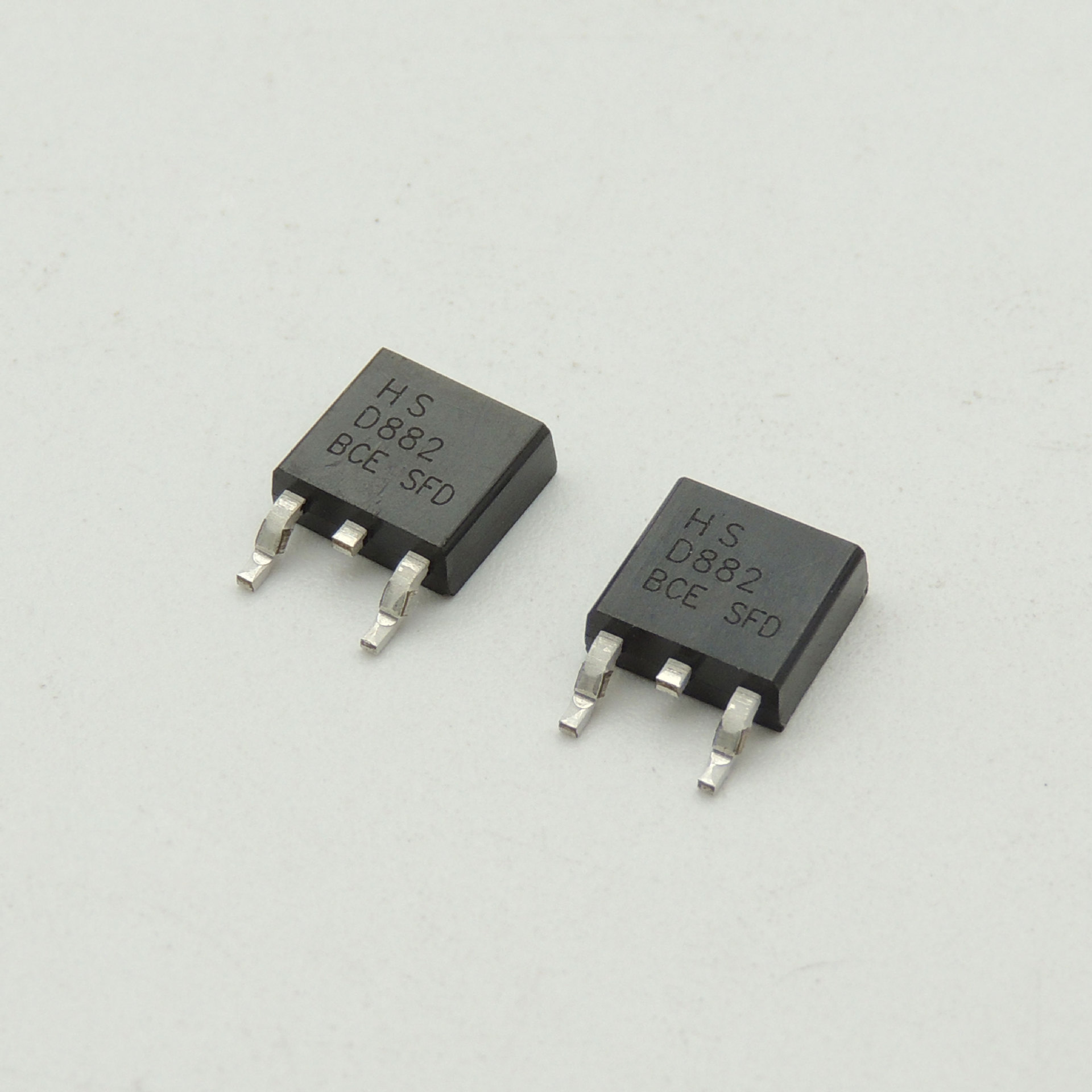 厂家直营D882 TO-252封装 2SD882开关三极管 3A电流足 主流芯片-阿里巴巴