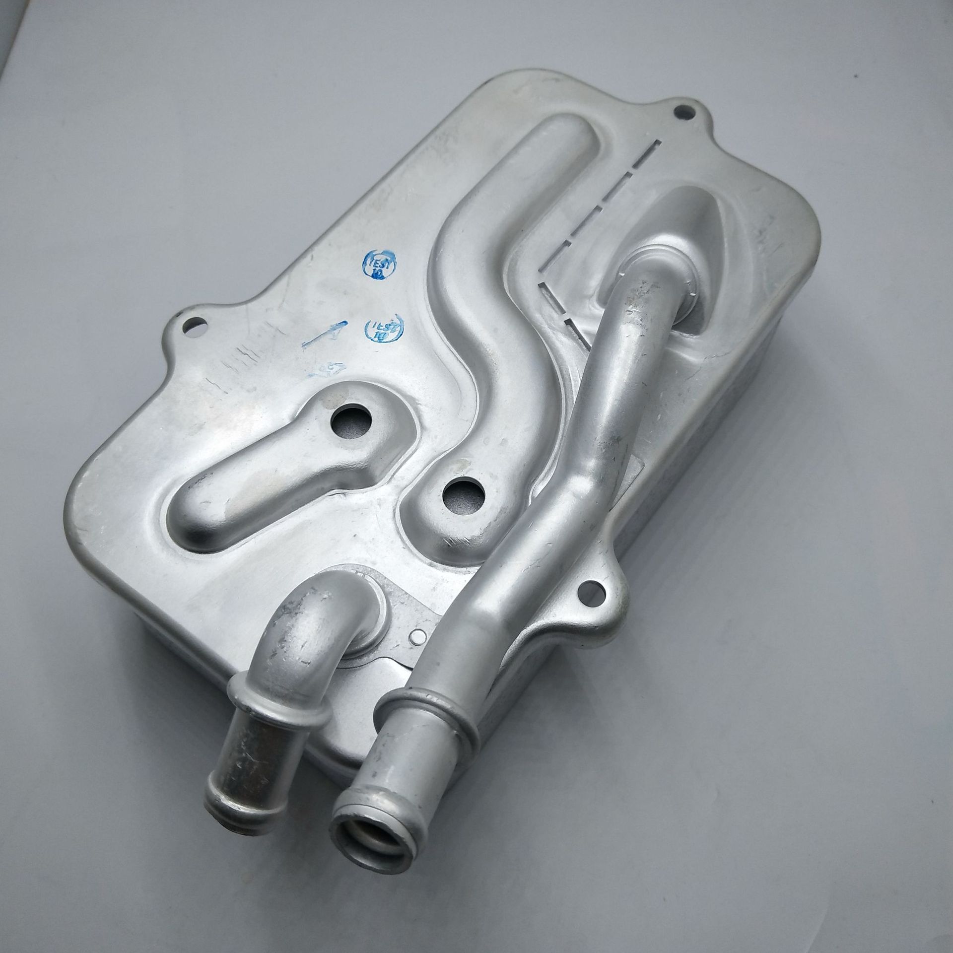 汽车冷却系统机油冷却器 散热器适用于奥迪A8 09E409061-阿里巴巴