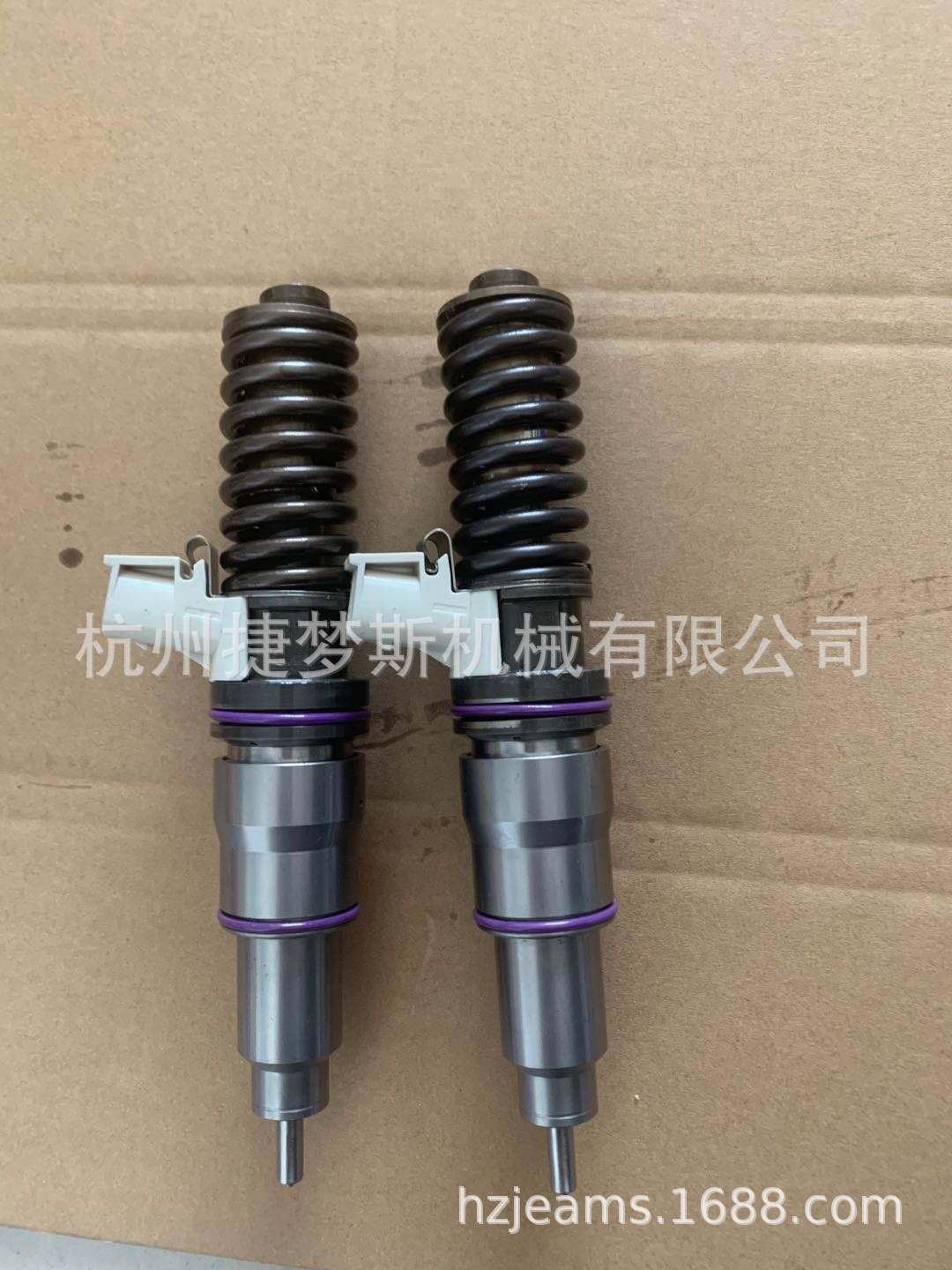 DEERE约翰迪尔强鹿D13喷油器RE533608；BEBE4D24002-阿里巴巴