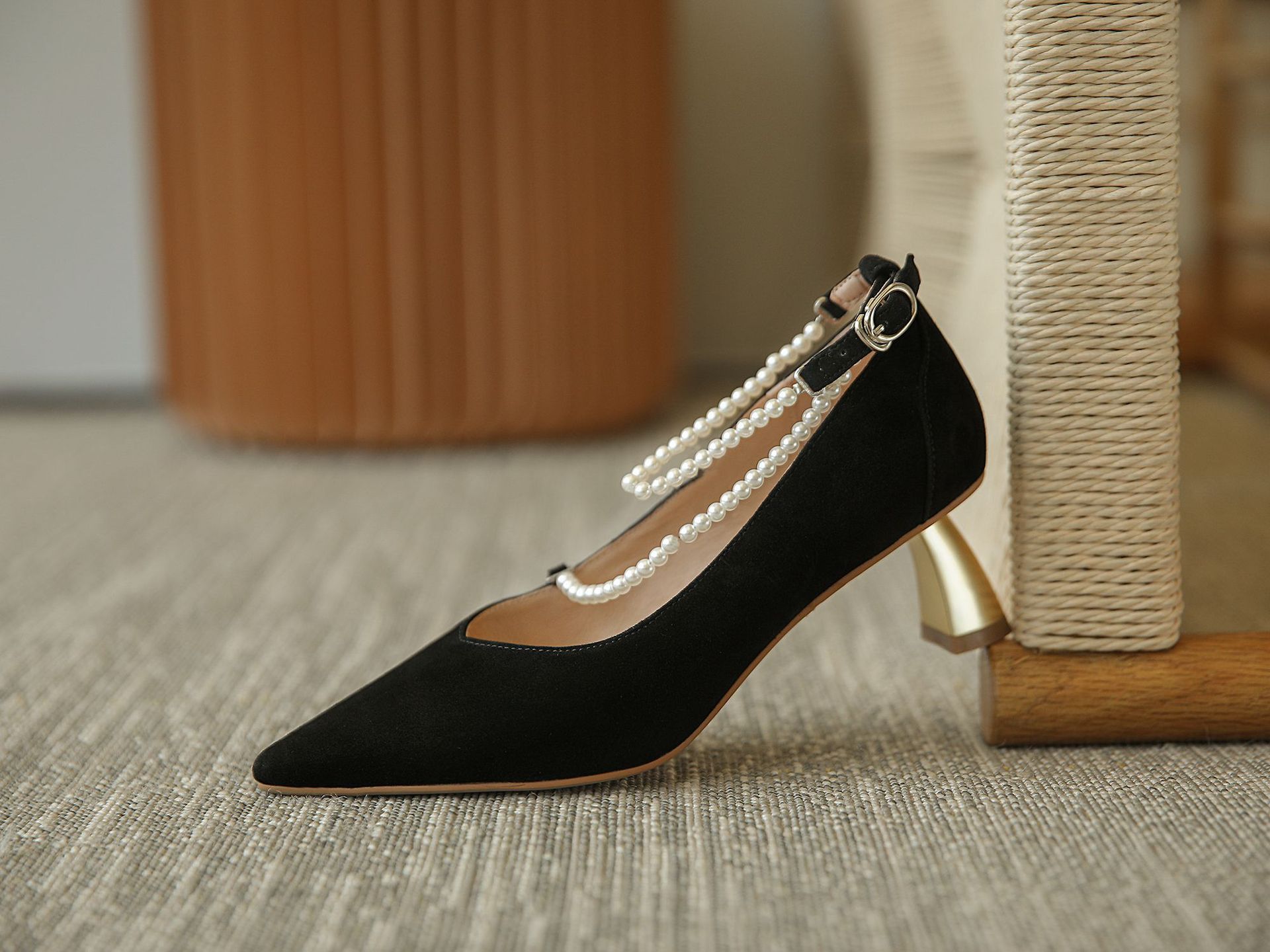 Chiko Io Pointed Toe Curved Heels Pumps