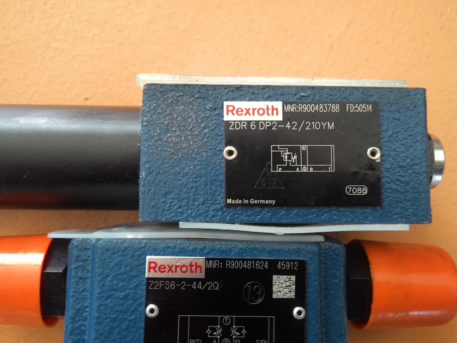 力士乐比例阀供应4WRZ16W8-150-7X/6EG24N9ETK4/D3V-阿里巴巴