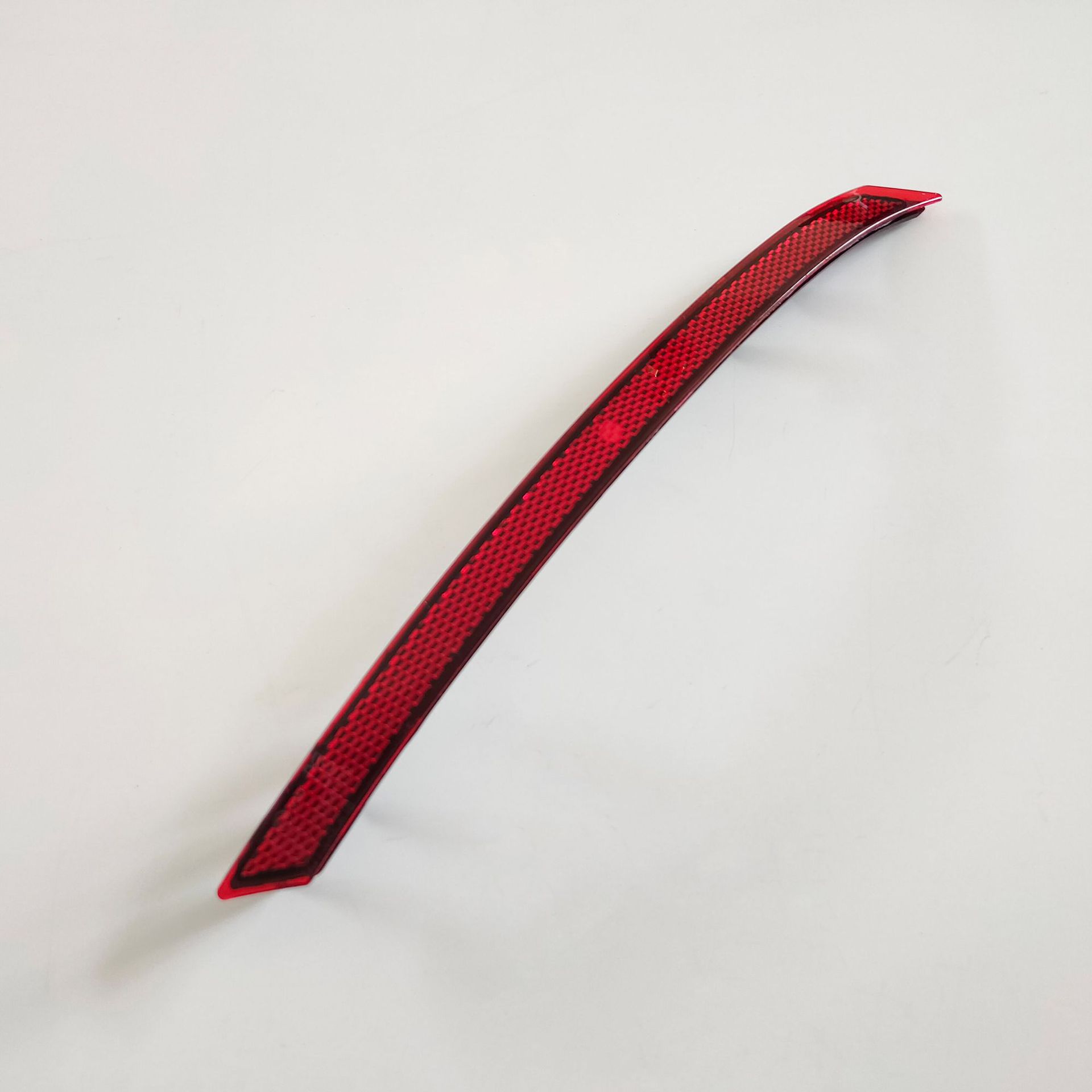 批发汽车后杠反光器/尾灯 适用路虎揽胜 LR093435/LR093436 左右-阿里巴巴