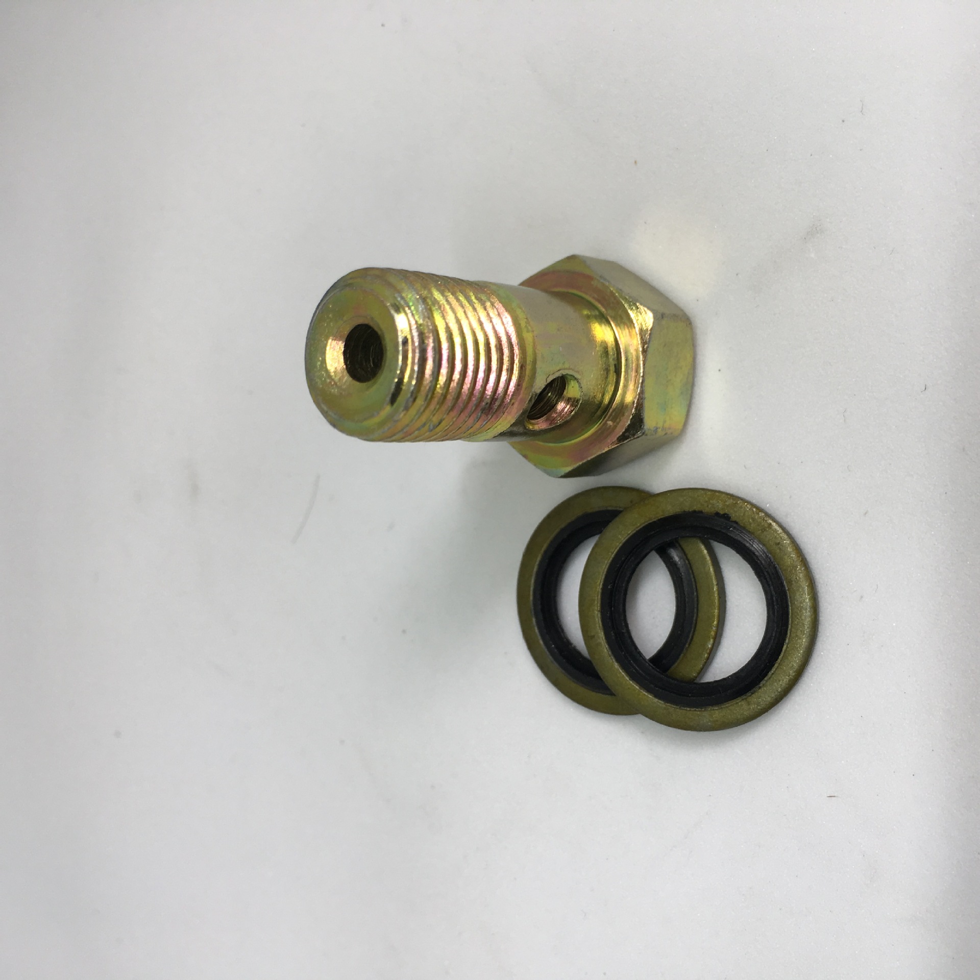 跨境热款重卡发动机燃油系统配件 两孔回油溢油调节阀 1417413047-阿里巴巴