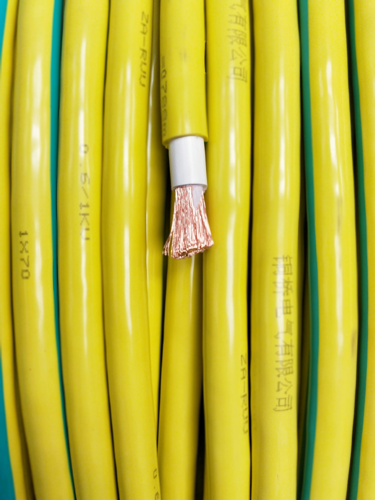 za-rvv纯铜电缆线户外阻燃16mm 25 35 70平方单芯3*4 rvvz 95铜线-阿里巴巴