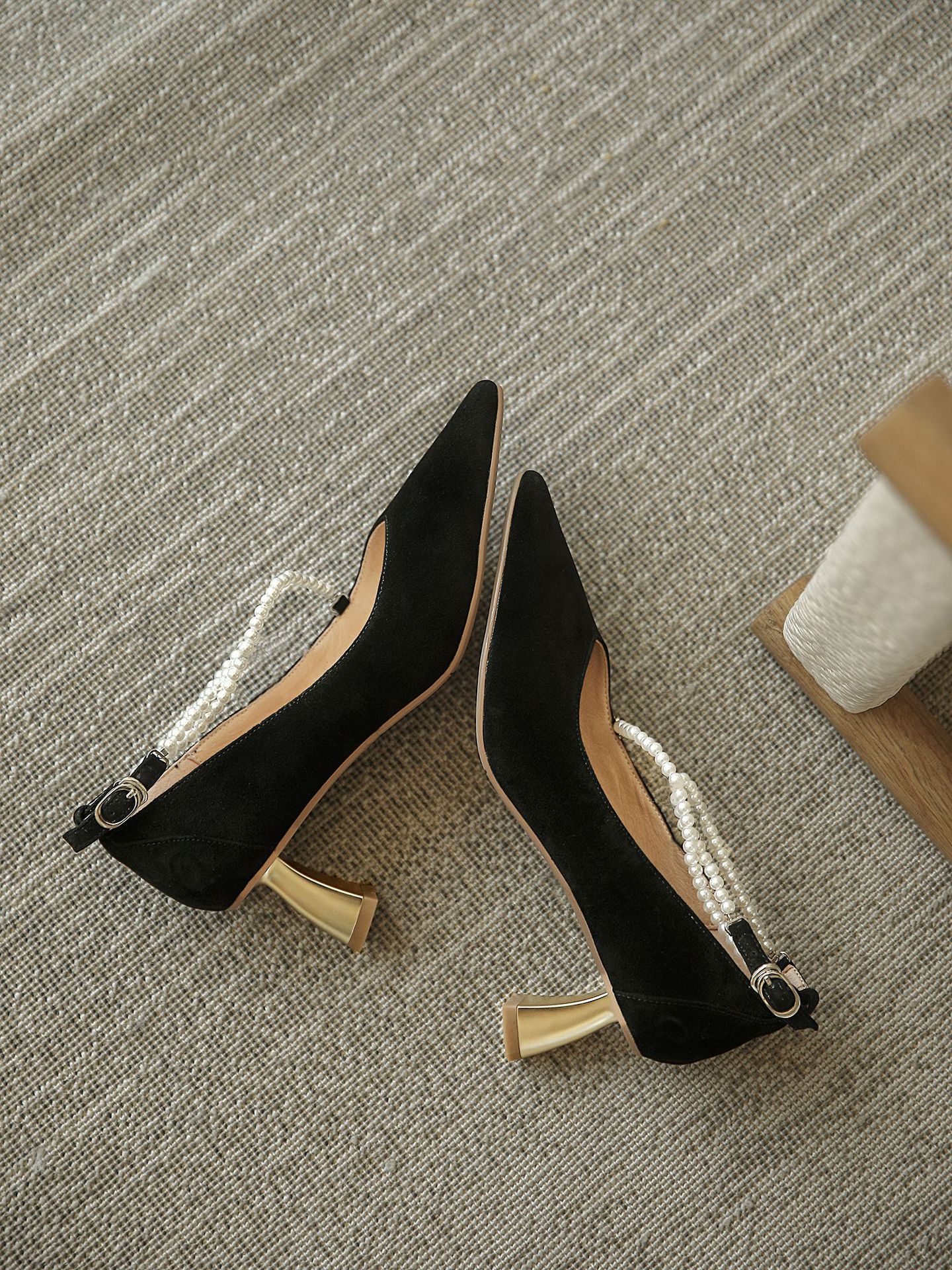 Chiko Io Pointed Toe Curved Heels Pumps