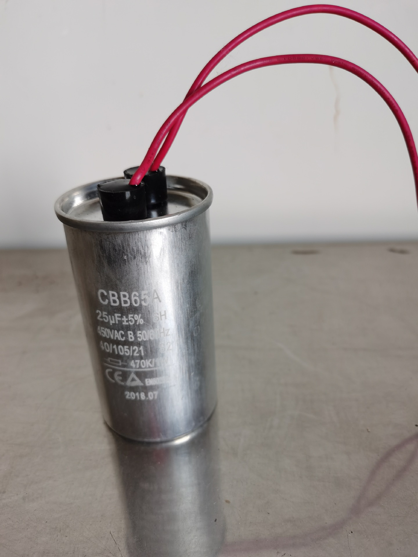 电解电容怎么替换,电解电容替换原则,电解电容电路图符号_大山谷图库