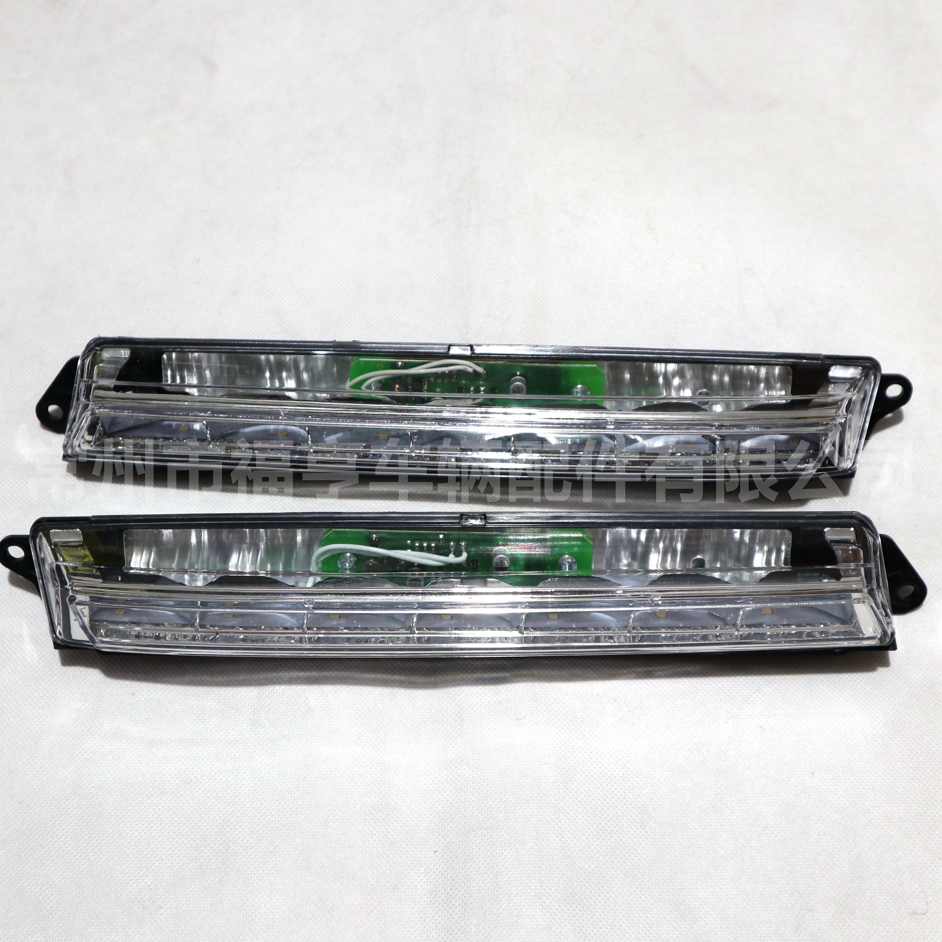 适用于W164GL320 GL350 汽车前杠防雾灯LED日行灯1649060351/0451-阿里巴巴