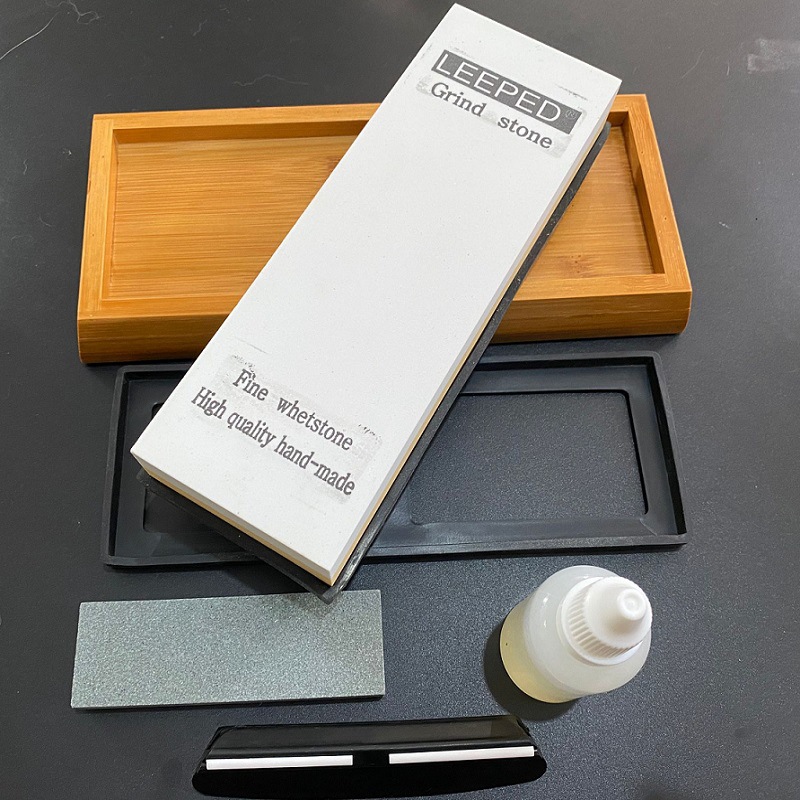 批发双面白刚玉砥石磨刀石配套竹木底座定角磨刀器家用磨刀砖油石-阿里巴巴