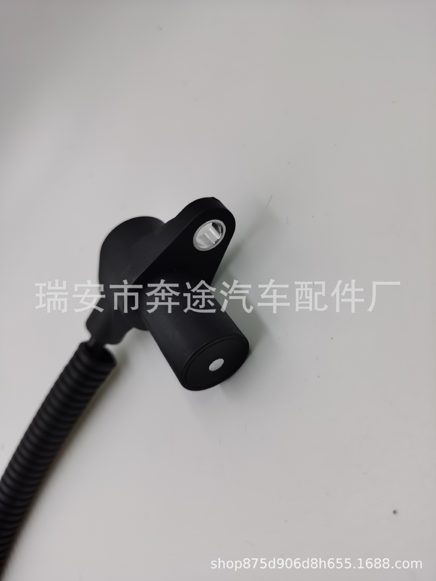 曲轴位置传感器OE:51271200008 0281002105 12340030001 02810022-阿里巴巴