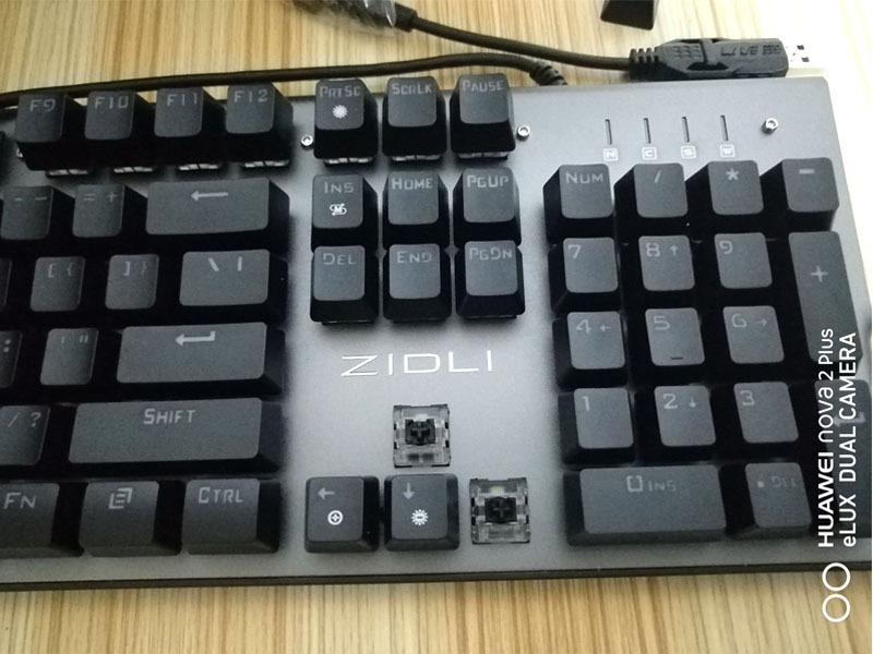 ZIDLI磁动力ZK3机械键盘电竞光轴RGB机械键盘有线USB网吧吃鸡LOL-阿里巴巴