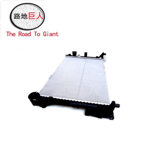 散热器/水箱/冷凝器/中冷器 适用于奔驰W204 2045001603-阿里巴巴