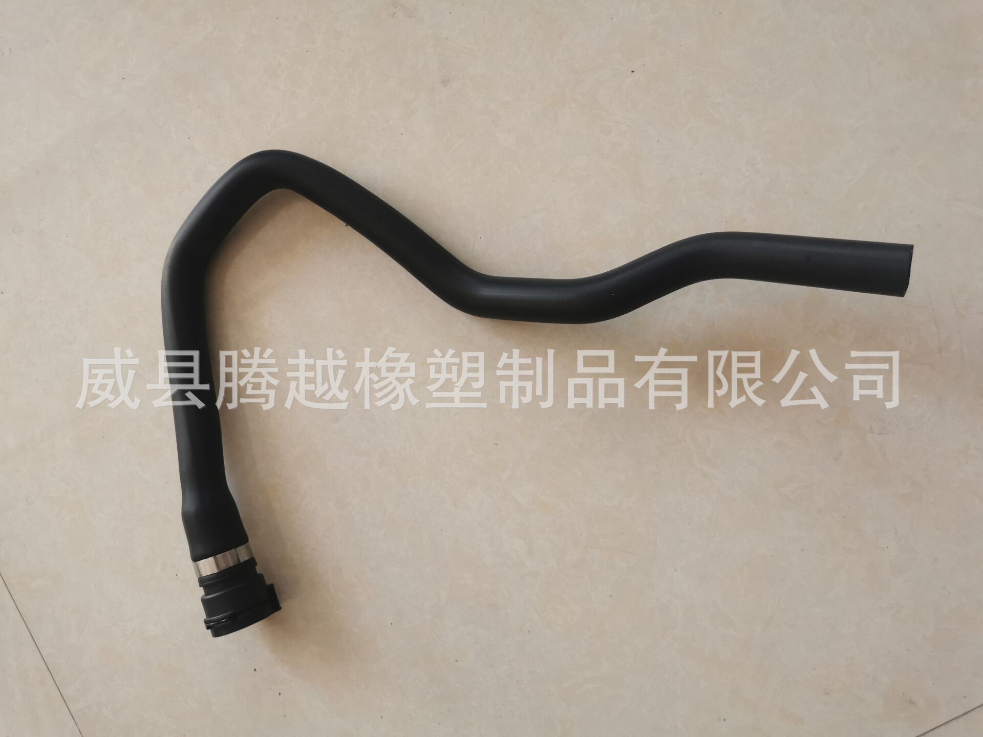 64218377783 32416850286奔宝驰马散热水管通风管增压器胶管-阿里巴巴