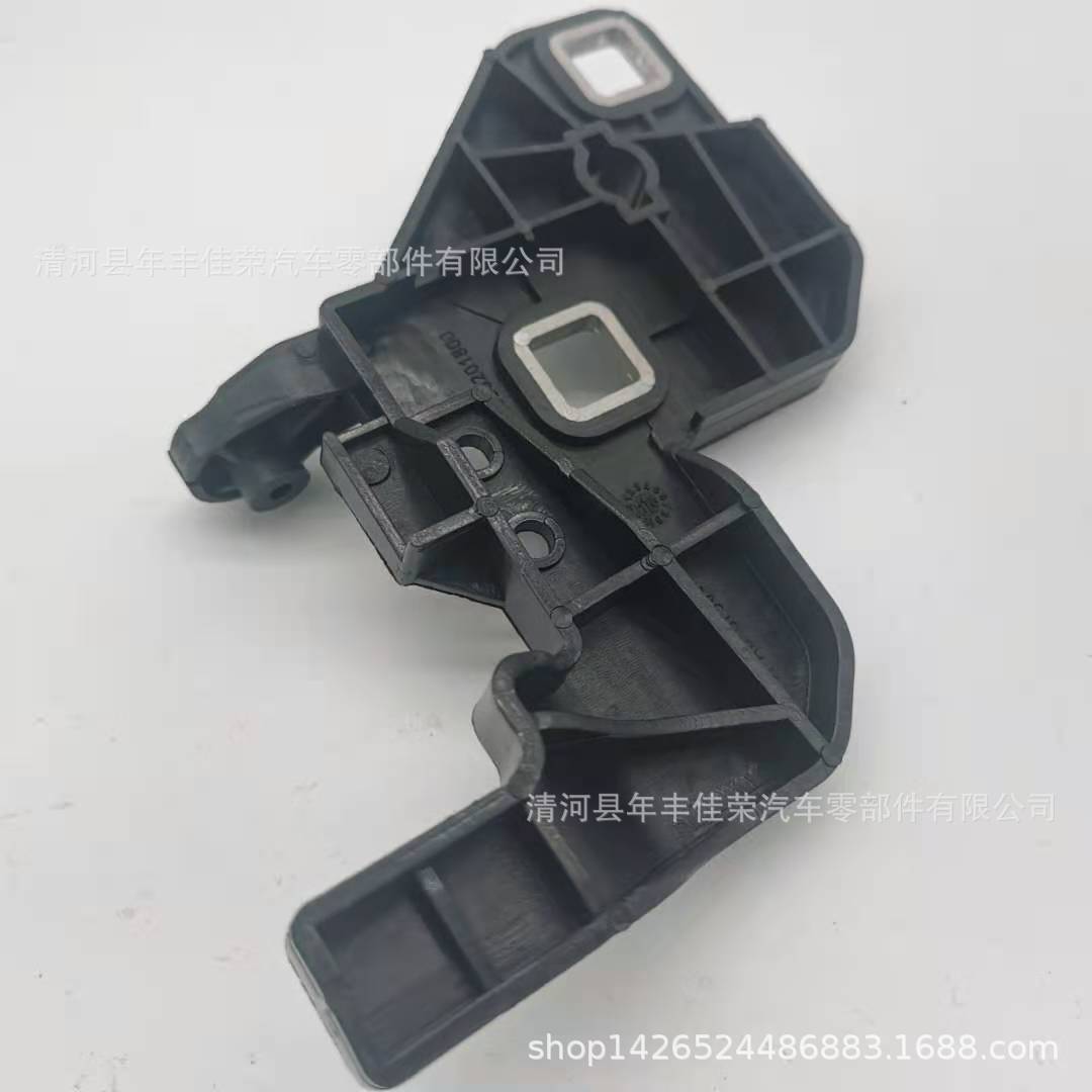 汽车配件适配GLC级W253大灯安装支架2536201800右-阿里巴巴