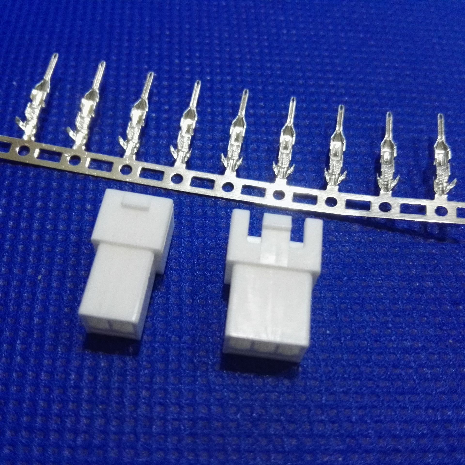 XHB-2R 2A 2.54-2Y 3P带扣公母空中对接胶壳连接器接插件-阿里巴巴