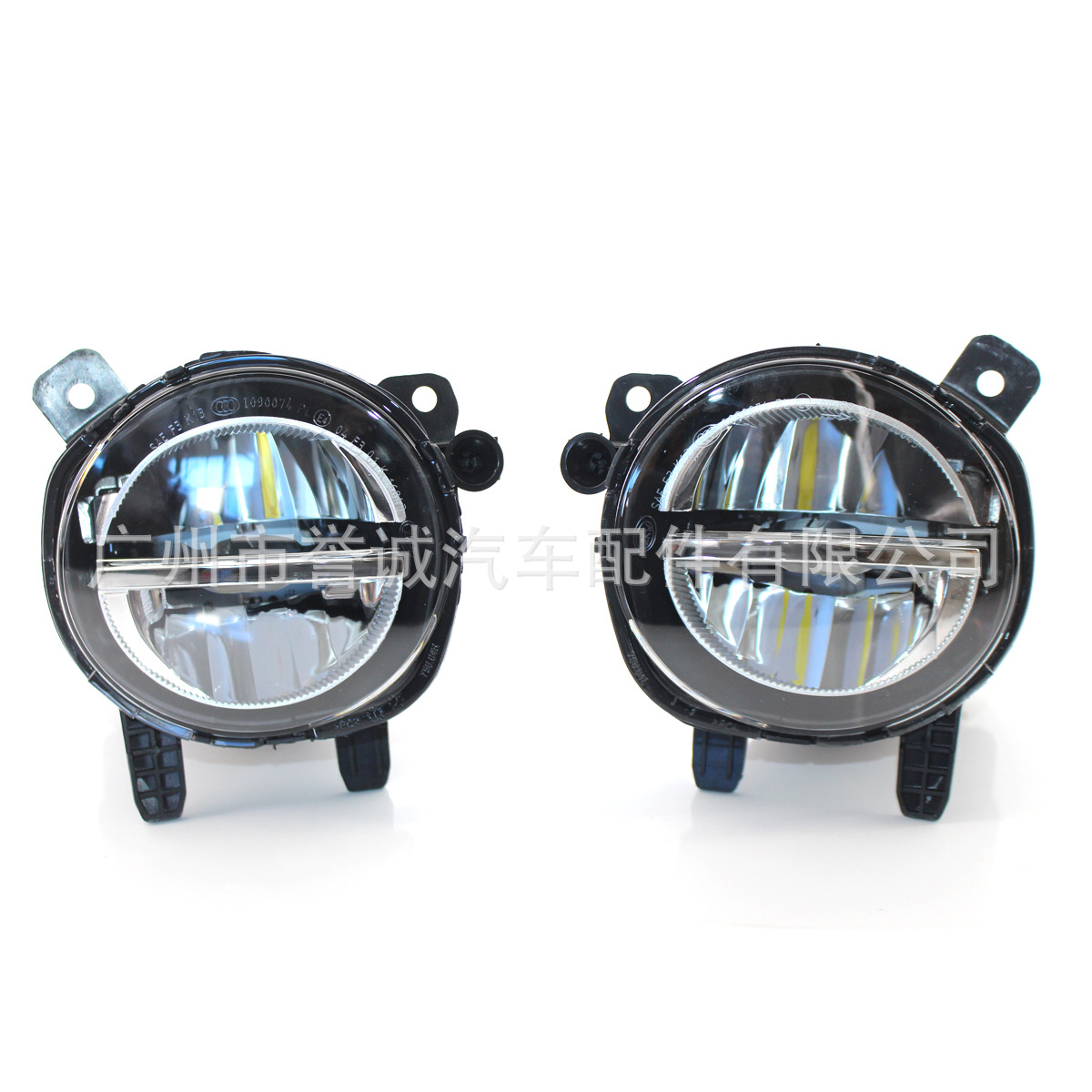 适用于宝马3系F30 F35 LED雾灯日行灯前保险杠雾灯汽车配件-阿里巴巴