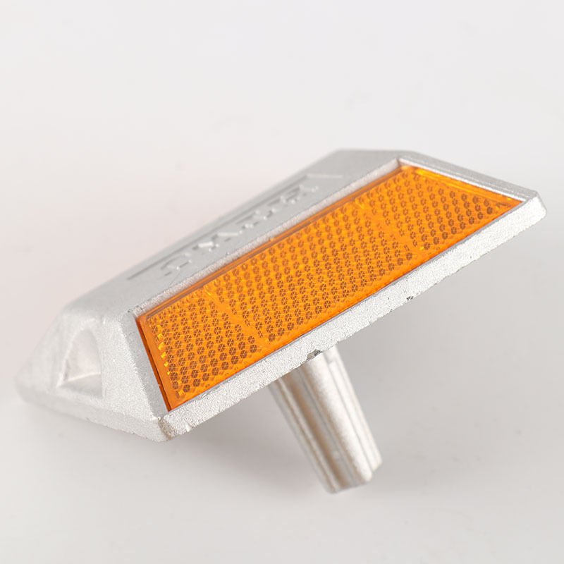 批发铸铝道钉双面反光轮廓标隧道路标路面凸起反光安全标志道钉-阿里巴巴