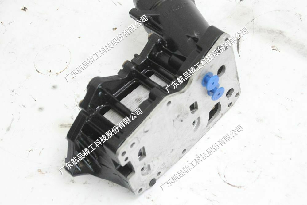 适用宝马2.0T机油滤清器座 11428507697 11428507626 11428507683-阿里巴巴