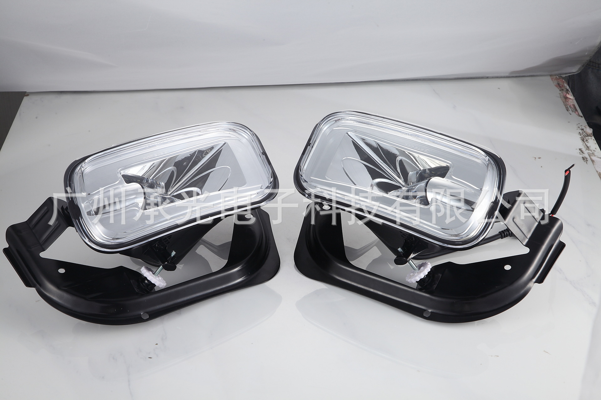 适用道奇灯 LED前杠灯 汽车改装专用雾灯For Dodge Ram 2013-2018-阿里巴巴