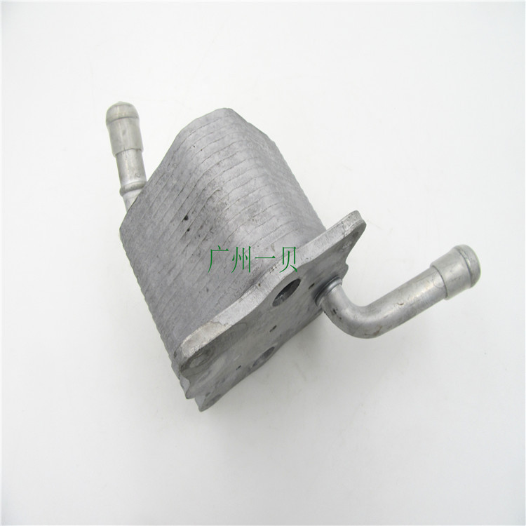适用于新款海拉克斯REVO皮卡1GD 2GD发动机机油冷却器15071-0E010-阿里巴巴