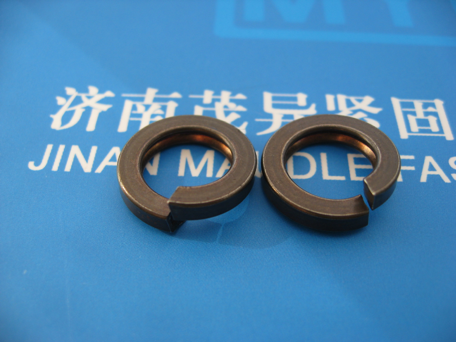 弹簧垫圈GB/T93/Φ4/Φ5/Φ6/Φ8/Φ10/Φ12/Φ14/Φ16/Φ20/Φ22-阿里巴巴