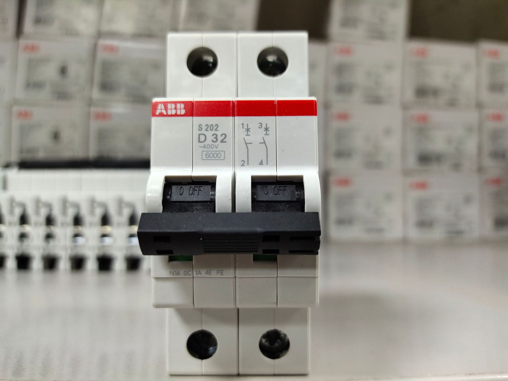 ABB微型断路器 S203-C100；2CDS253001R0824-阿里巴巴