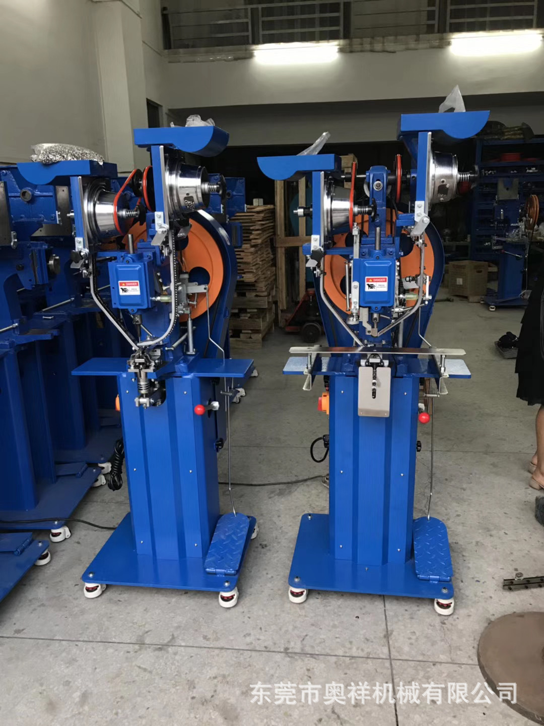 奥祥品牌推荐头盔全自动铆钉机 自动上钉铆钉机自穿刺铆接设备-阿里巴巴