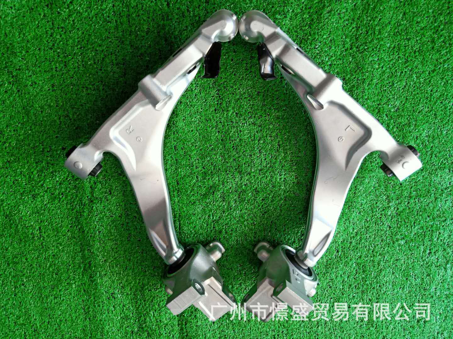 54500-1CA0C/54501-1CA0C 悬挂适用于日产英菲尼迪FX37/FX50/QX70-阿里巴巴