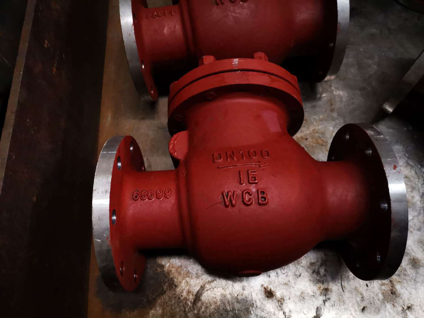 厂家供应H44H DN200 重型止回阀门 单向二通式铸钢止回阀-阿里巴巴