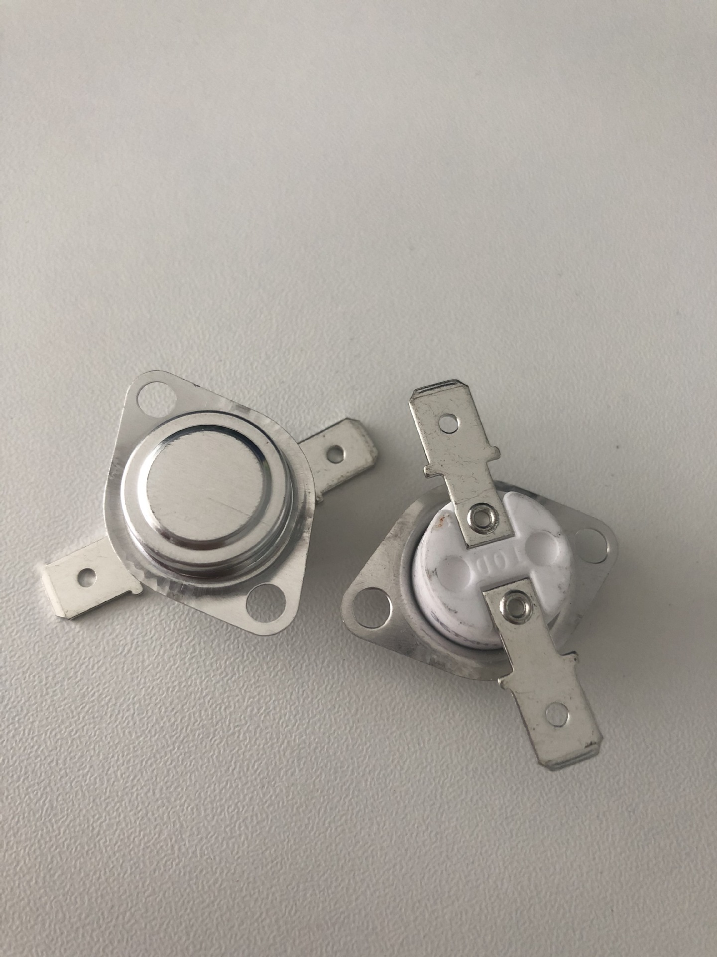供应 美国艾默生TOD 温控器 36TXH11 钮扣式温控开关10A 温度开关-阿里巴巴