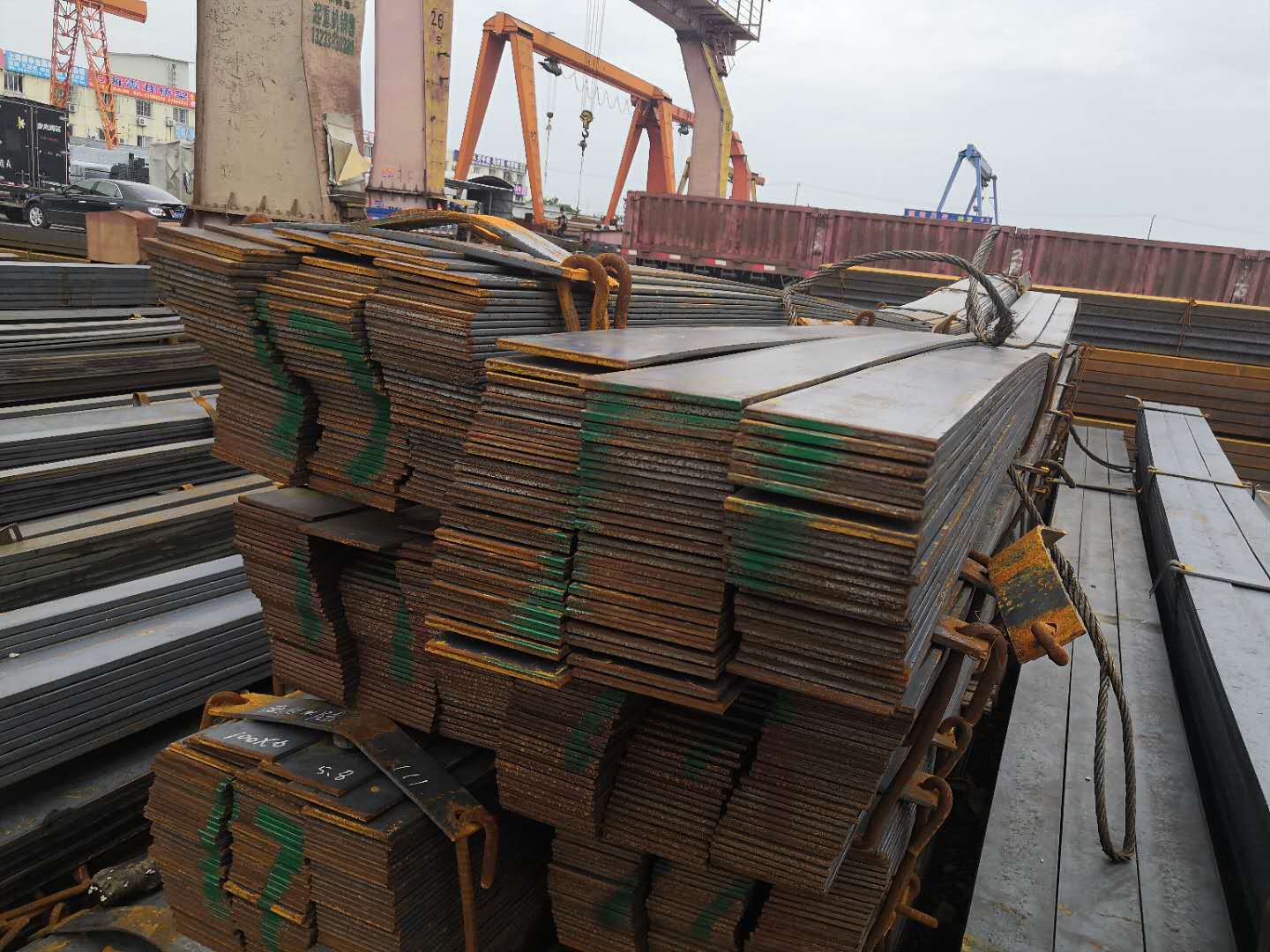 厂价直发 Q235B 扁钢25*4扁铁 方钢 热镀锌扁钢40*4避雷线扁铁-阿里巴巴