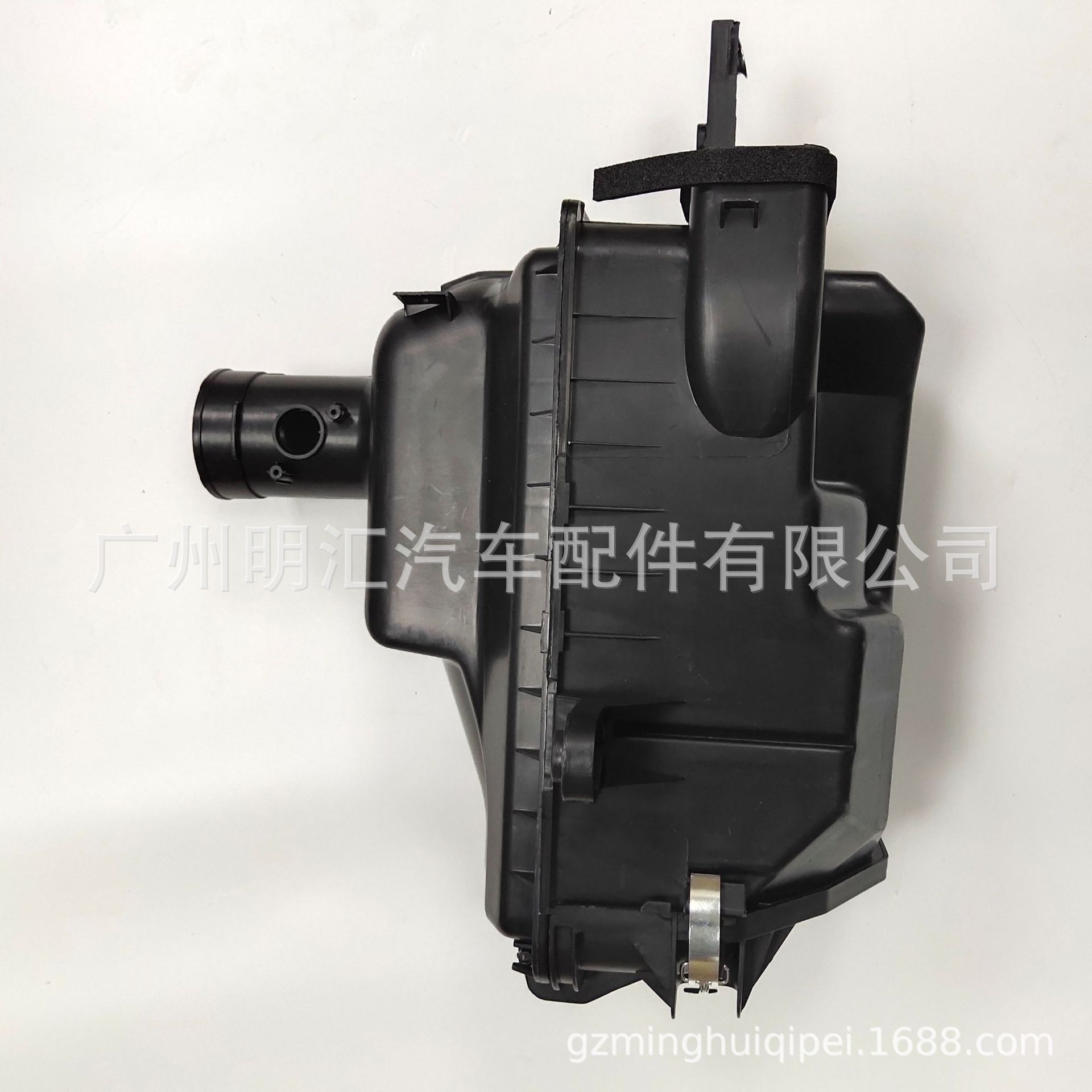 17700-30260适用于丰田海狮2TR发动机空气格总成 空气滤清器总成-阿里巴巴