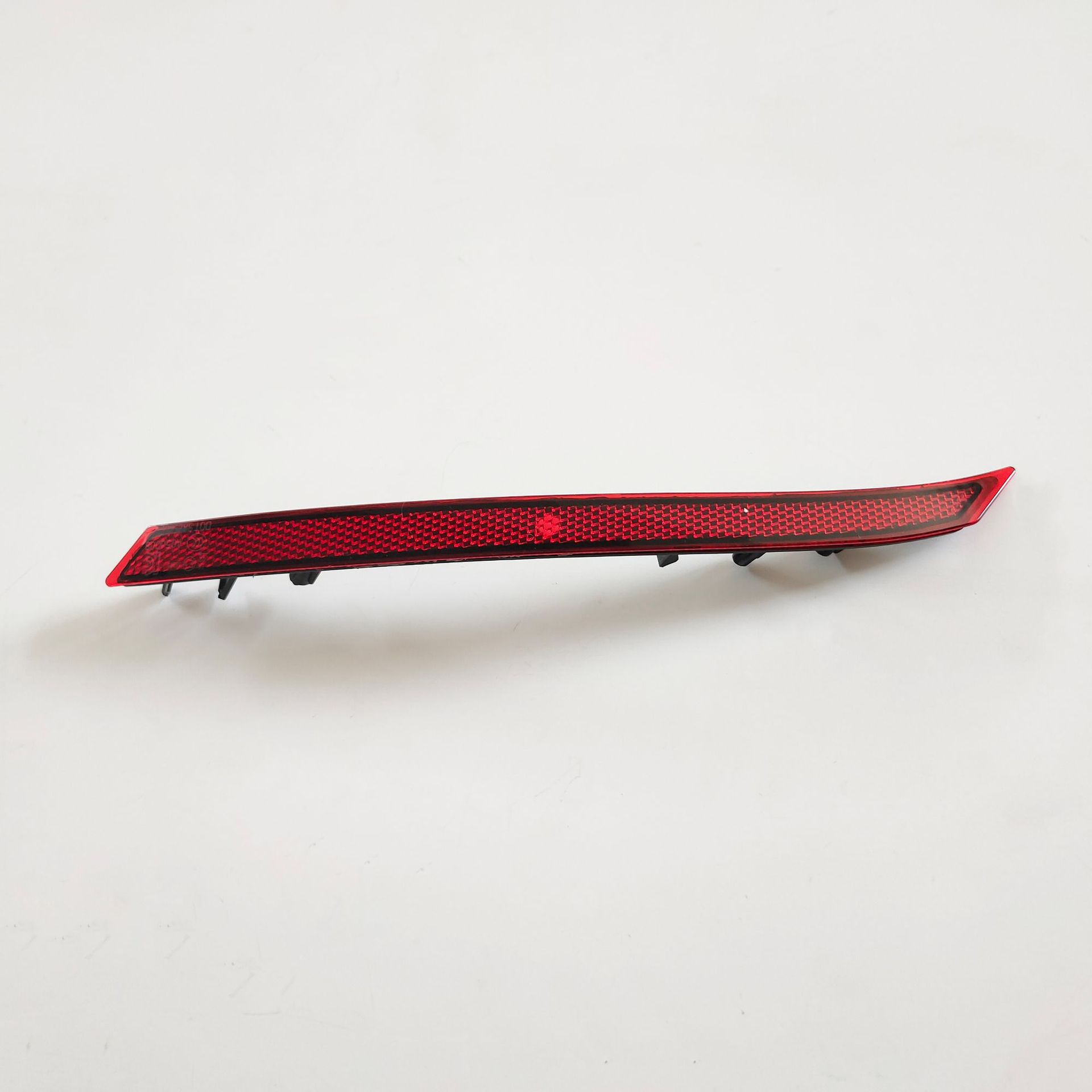 批发汽车后杠反光器/尾灯 适用路虎揽胜 LR093435/LR093436 左右-阿里巴巴