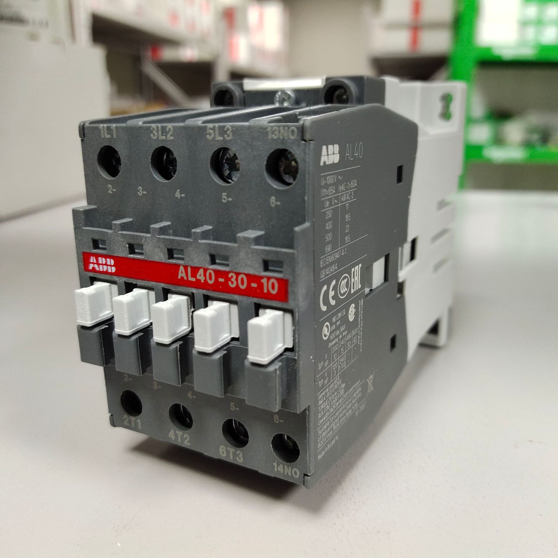 原装ABB 辅助触点 AUX-C 1Q 1SY 250VAC/DC T1/3 供应-阿里巴巴