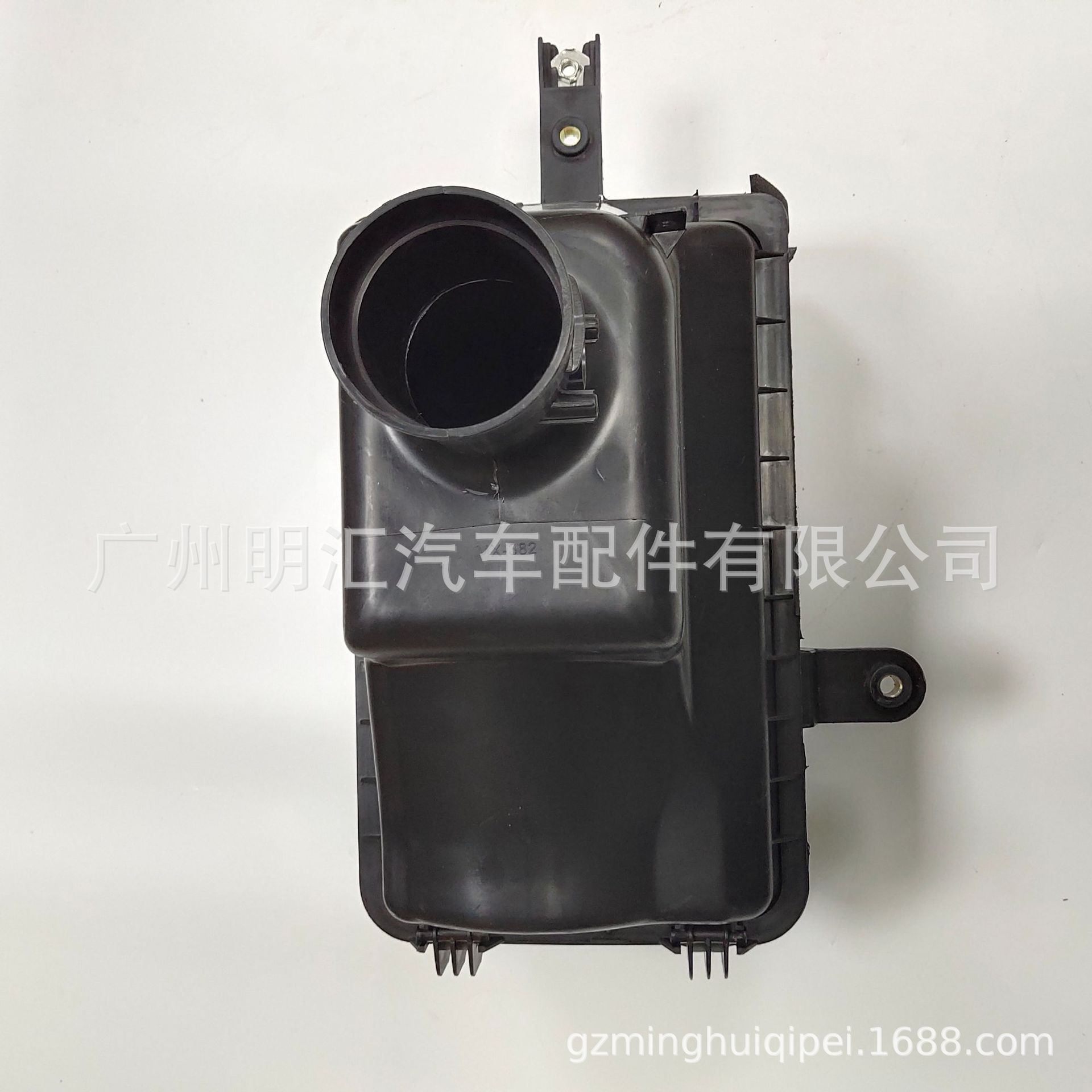 17700-30260适用于丰田海狮2TR发动机空气格总成 空气滤清器总成-阿里巴巴