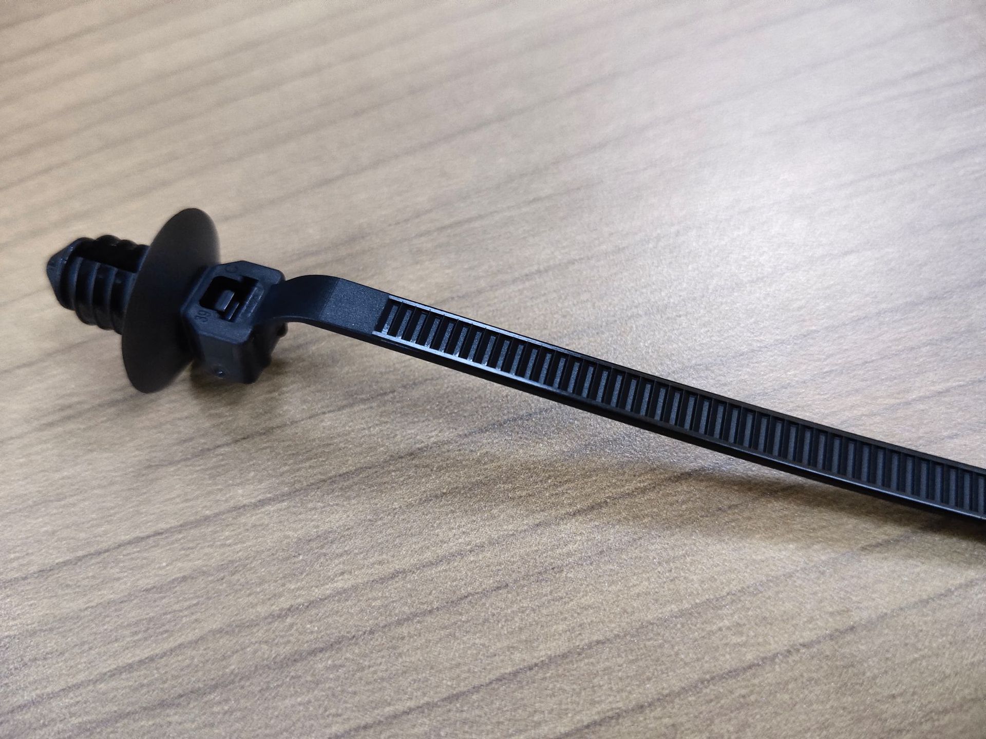 157-00185扎带hellermanntyton海尔曼太通耐电缆线扣螺柱卡扣绑带-阿里巴巴