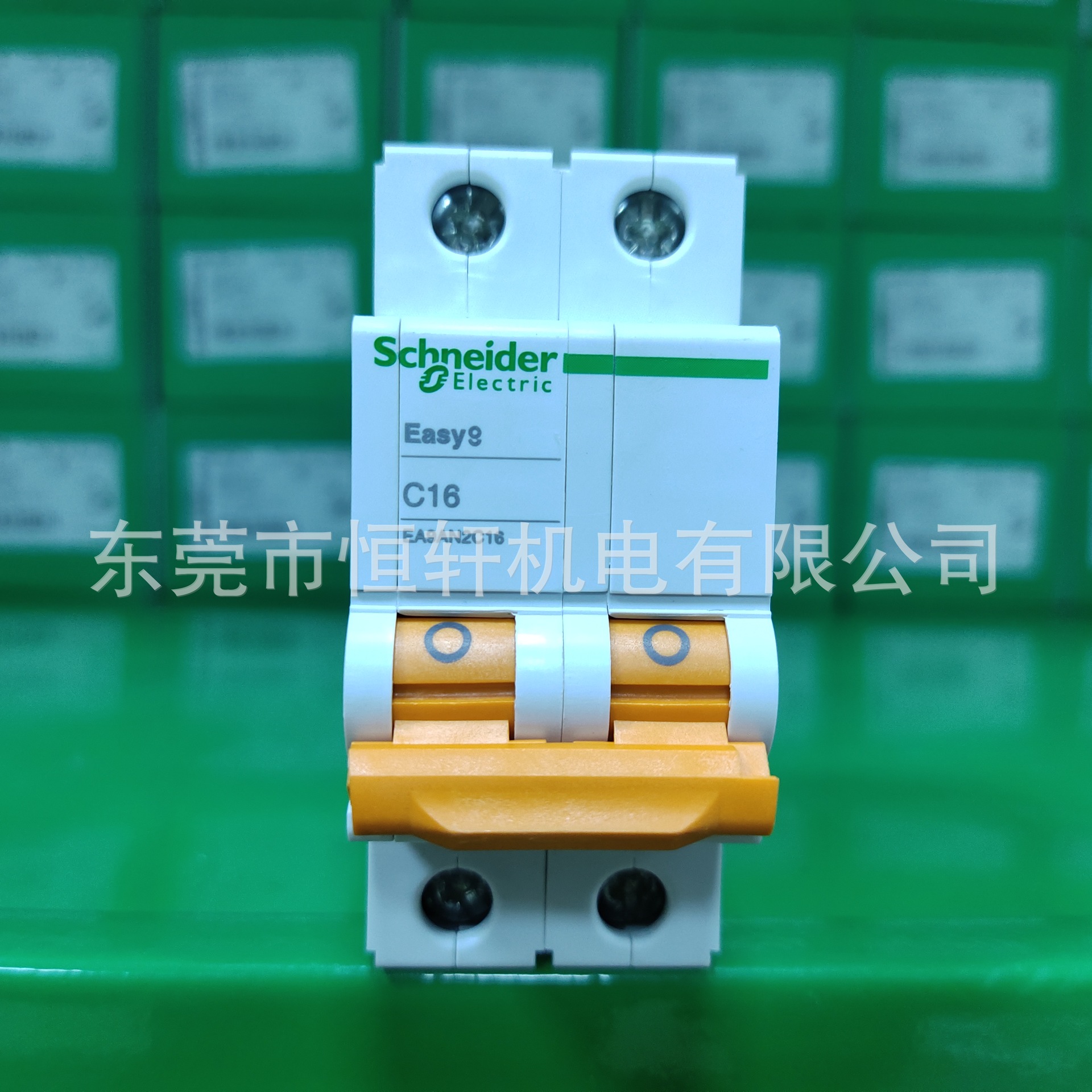 Schneider 导轨插座EA9X316 参数:2P+E | 16A | 250VAC 原装-阿里巴巴