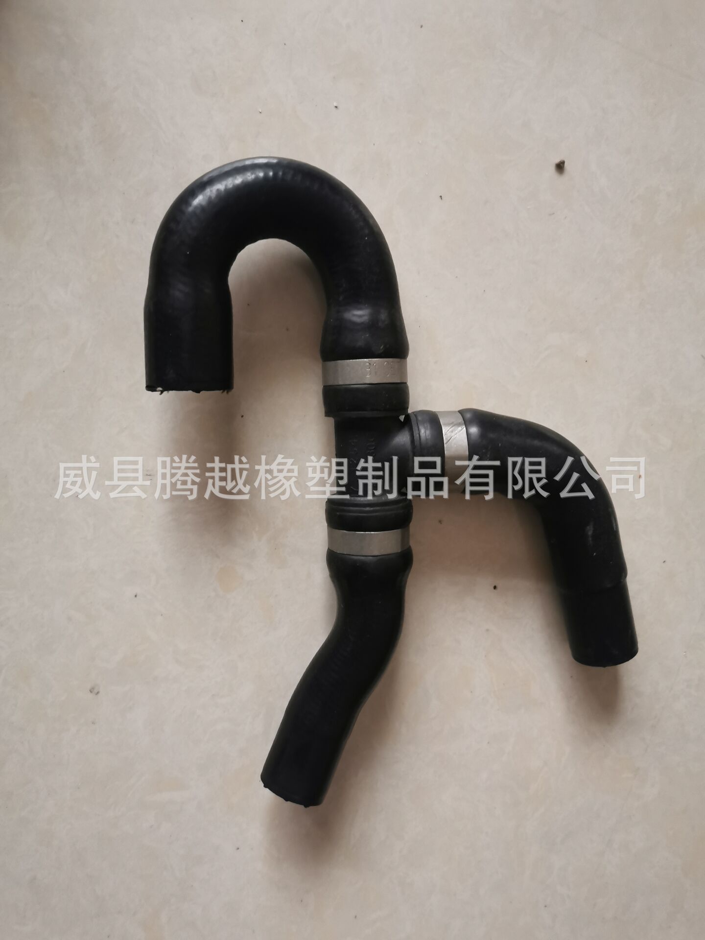 2742002282.1665001091奔宝驰马水管废气管通风管一件代发-阿里巴巴