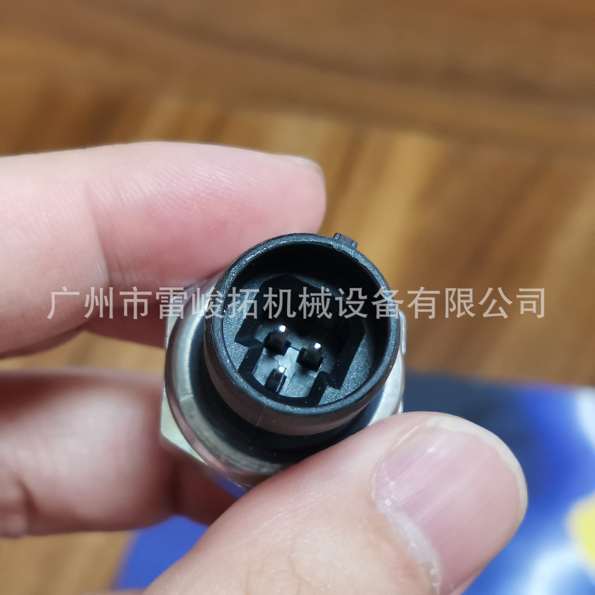 优质挖机配件EX120-5 EX200-5压力传感器压力开关4432040 4332040-阿里巴巴