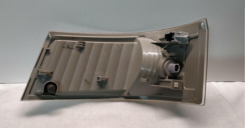 适用于 三菱 FUSO CANTER EURO5 2012-2019款 眉灯 214-1570-UE-阿里巴巴