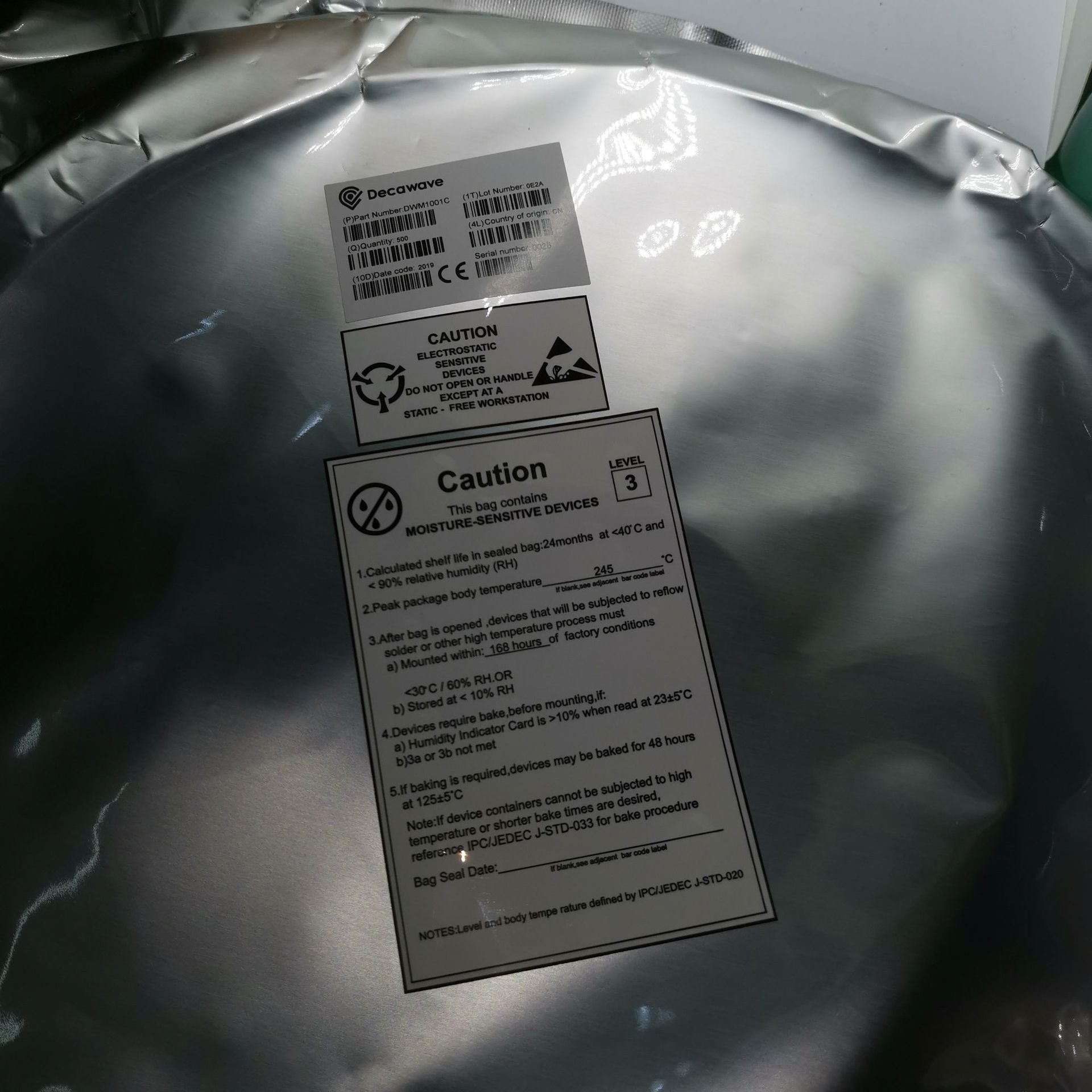 全新热卖DWM1001C Decawave定位模块室内测距定位UWB/BLE模块直拍-阿里巴巴