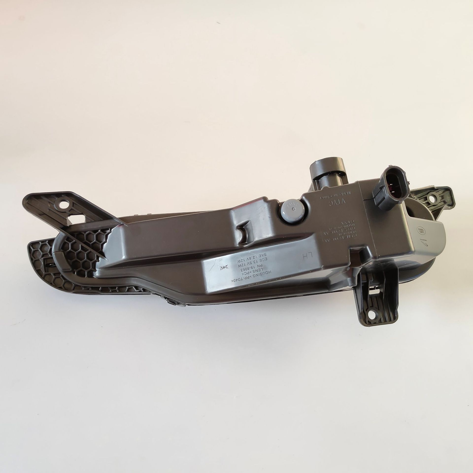 汽车配件/极光雾灯 适用路虎揽胜运动 LR072646/LR072645 左右-阿里巴巴
