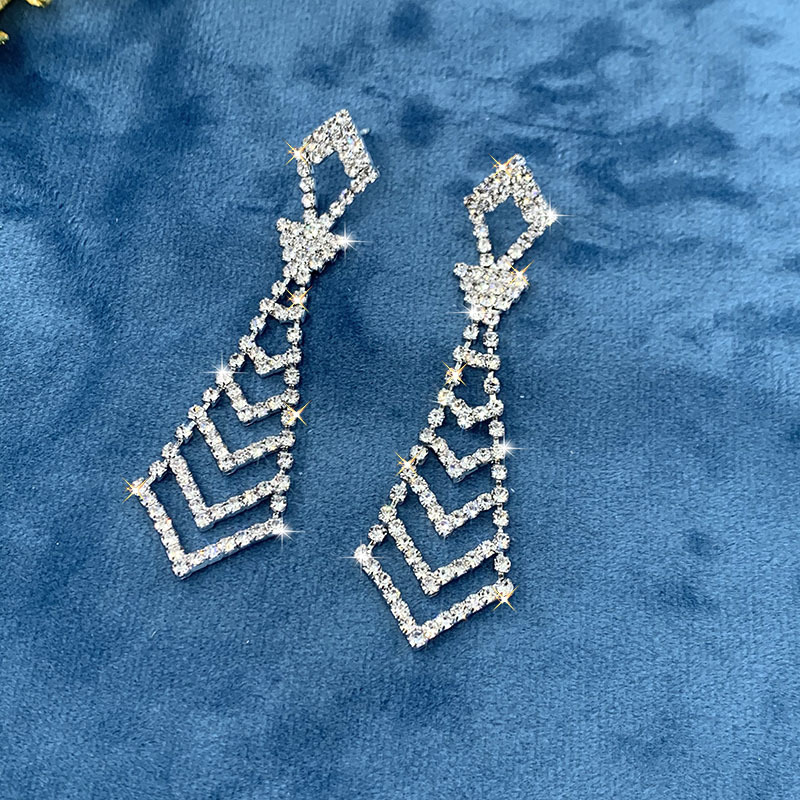 925银针满钻领带耳坠韩国小众设计百搭几何耳坠时尚轻奢同款耳饰-阿里巴巴